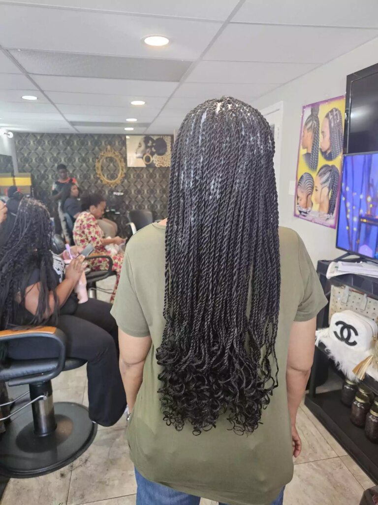 Fatima Empire Model 10 - Afrothentik | Uplifting Black Culture